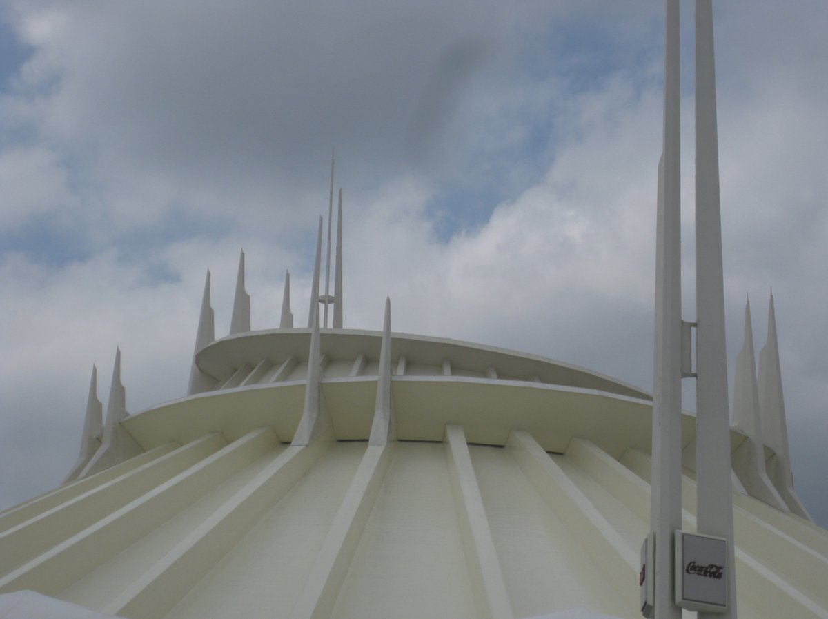 The Disney Mountains – Mount Prometheus at Tokyo DisneySea - Designing ...