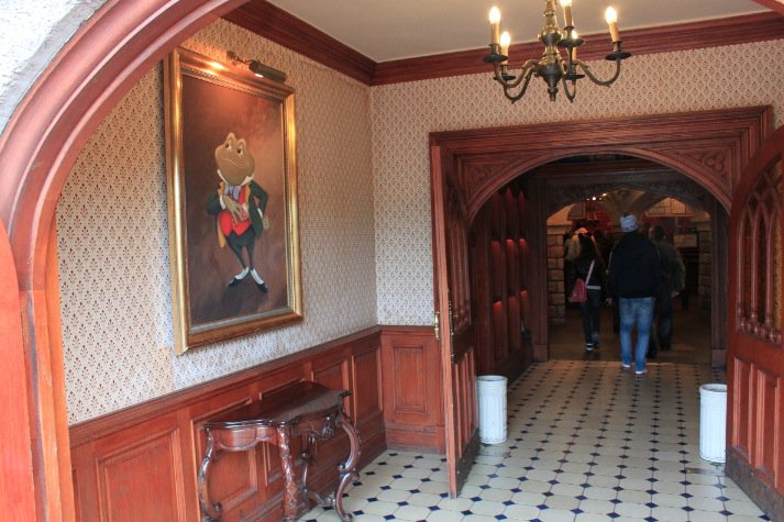 Designing Fantasyland – Toad Hall Restaurant - Designing Disney