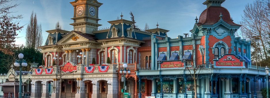 Designing Main Street USA - Town Square - City Hall & Arboretum ...