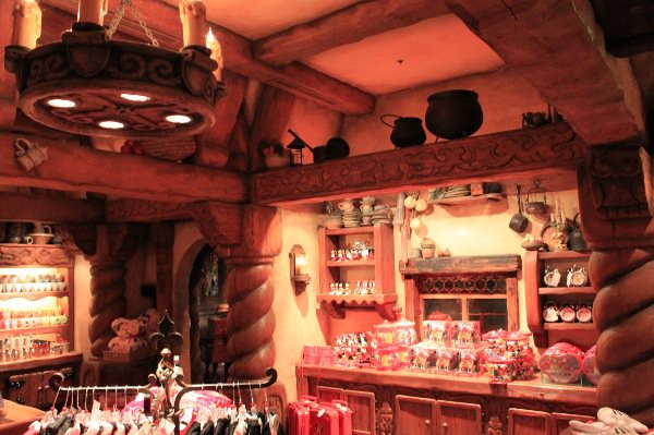 Designing Fantasyland – The Seven Dwarf’s Cottage Shop - Designing Disney