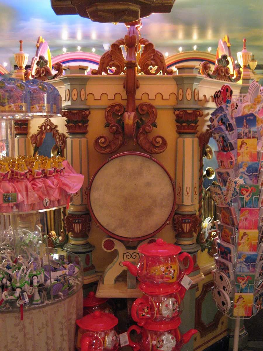 Designing Main Street USA - Disney & Co Shop - Designing Disney