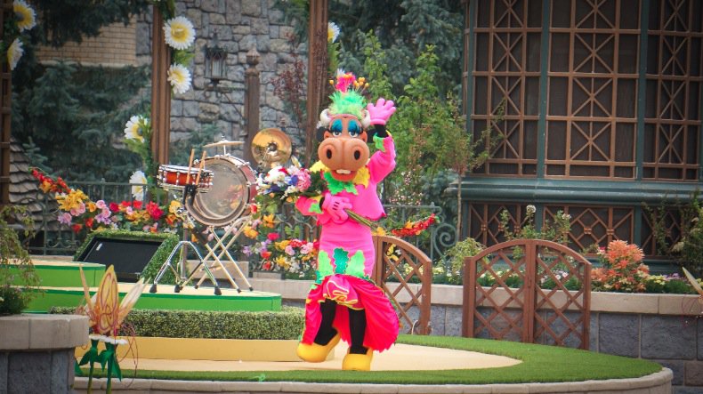 Swing into Spring at Disneyland Paris – Photo Report - Designing Disney