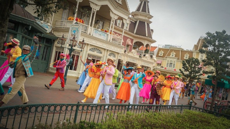 Swing into Spring at Disneyland Paris – Photo Report - Designing Disney